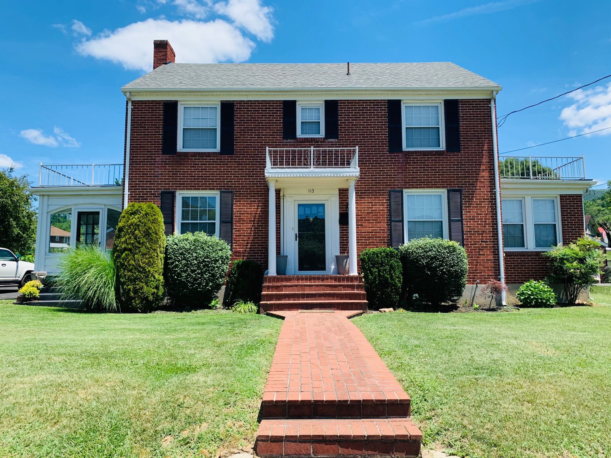 Two Story Brick Colonial – Lavinder Real Estate